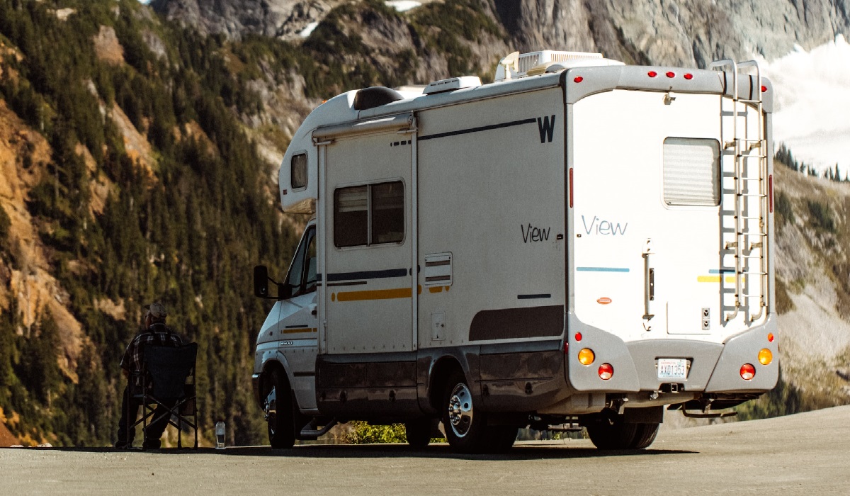 What is the Maximum Height an RV Can Be?