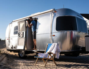 Retro Campers and Travel Trailers (10 “Vintage” Favorites)