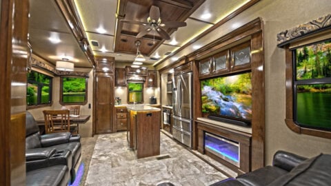Luxury 5th Wheel Campers (10 Best Brands)